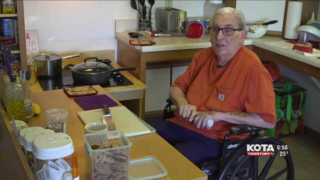 One-handed chef is thankful for being able to still cook - Rapid City Daily